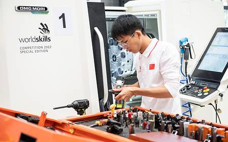 Wettkampfarena im DMG MORI Showroom in Leonberg - DMG MORI Austria